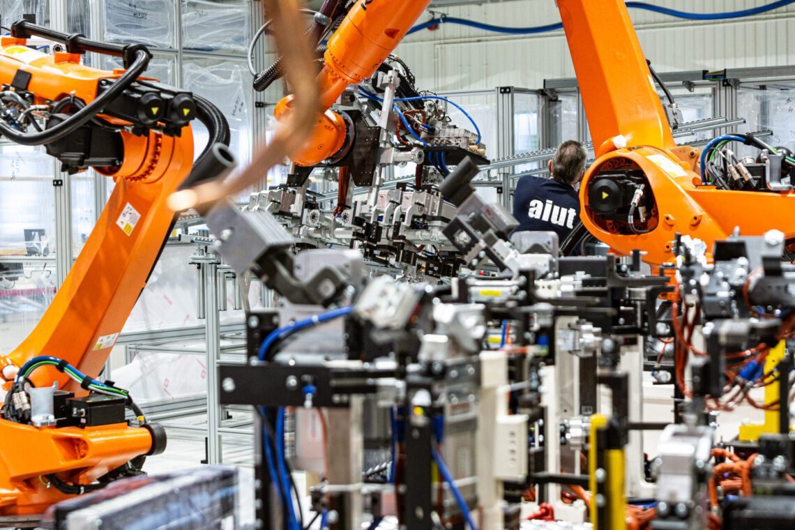 Automated Palletizing — Boost efficiency with robots