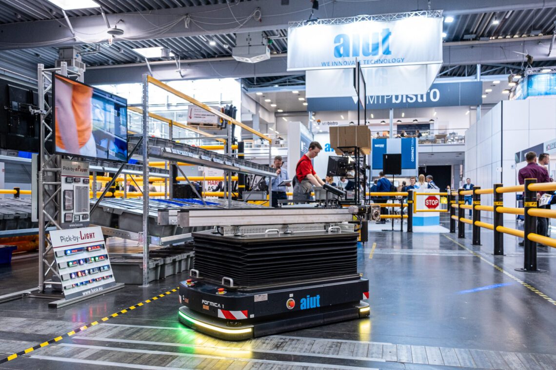 Automated Pallet Movers: Innovations with AMR & AGV in logistics