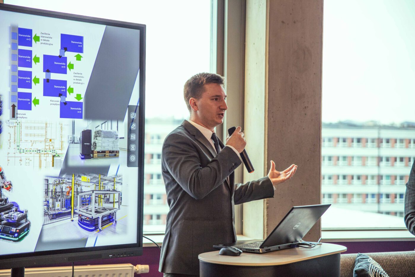 AIUT has opened an AMR robotics laboratory at the Silesian University ...